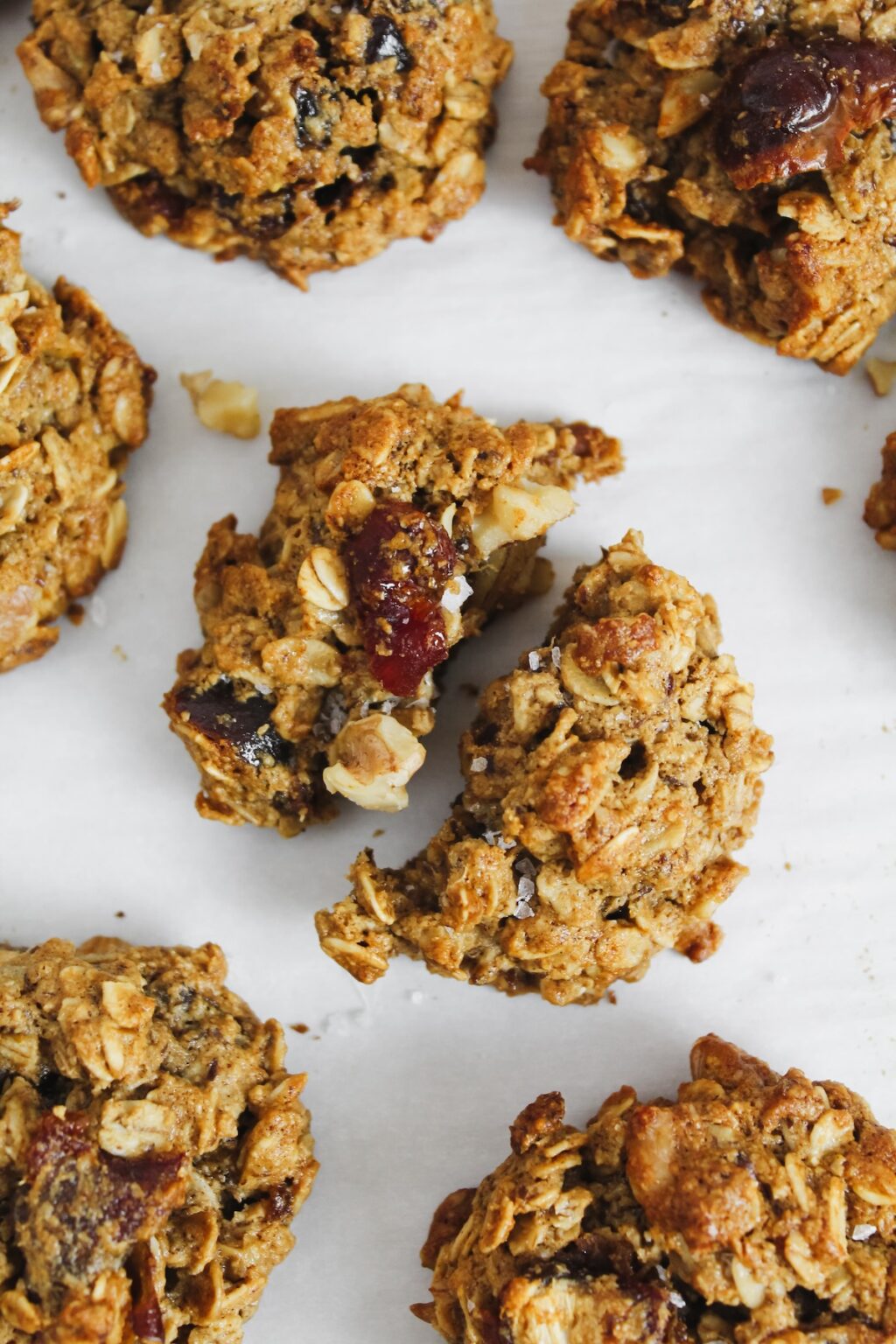 Oatmeal Date Walnut Cookies (vegan, gluten-free, refined sugar free ...