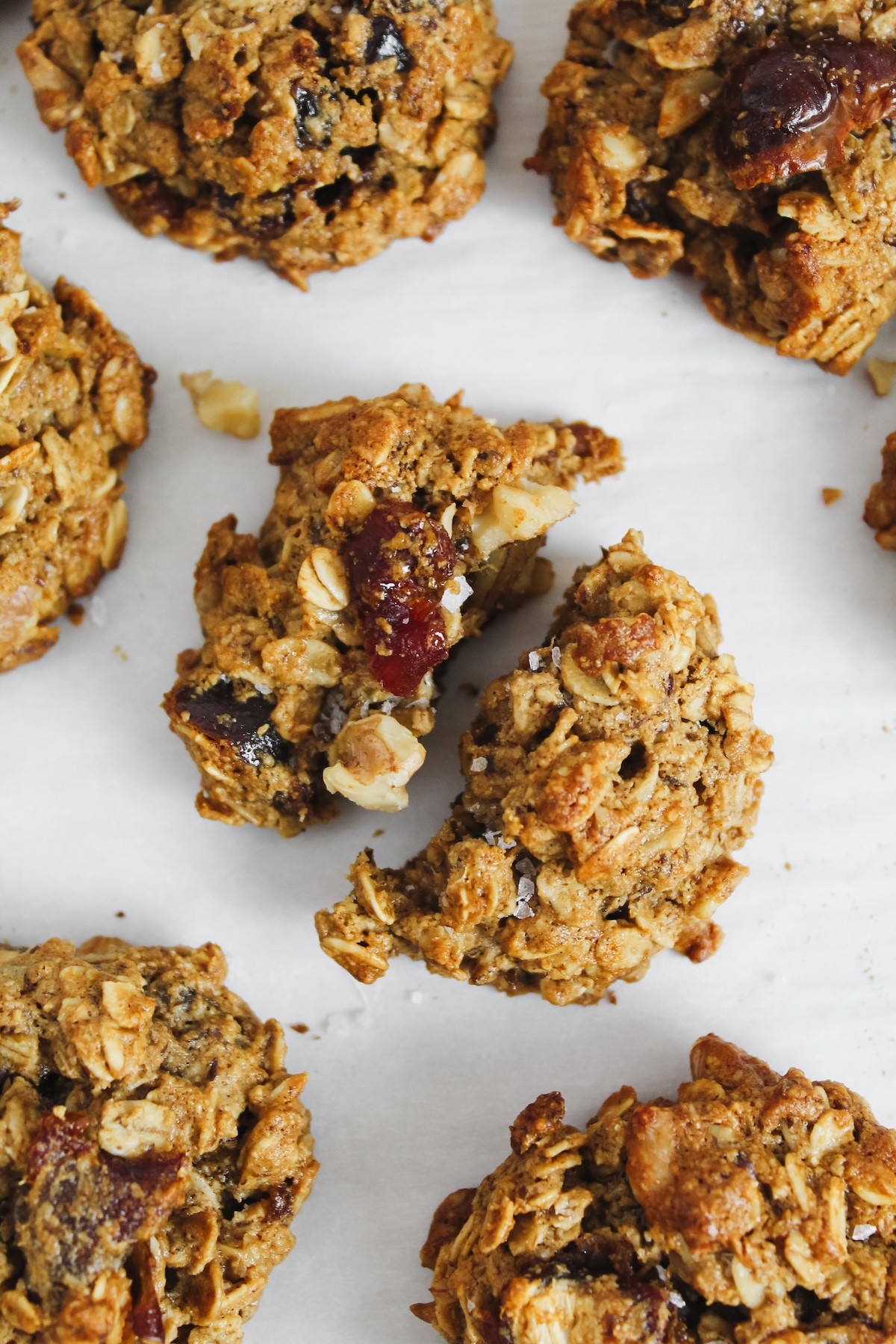 Oatmeal Date Walnut Cookies (vegan, gluten-free, refined sugar free ...